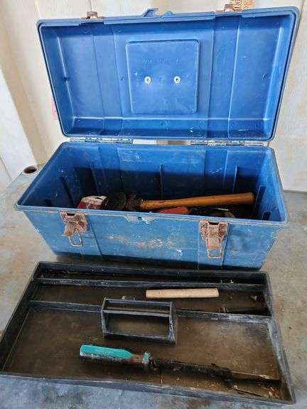 Stack-On Plastic Toolbox 9" x 19" x 9.5" With Contents Hammer, Sockets, Screwdriver etc ...