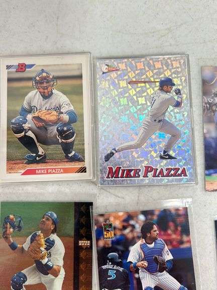 9 Mike Piazza Cards - Auction Ohio