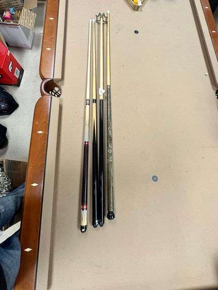 Pool Sticks - Auction Ohio