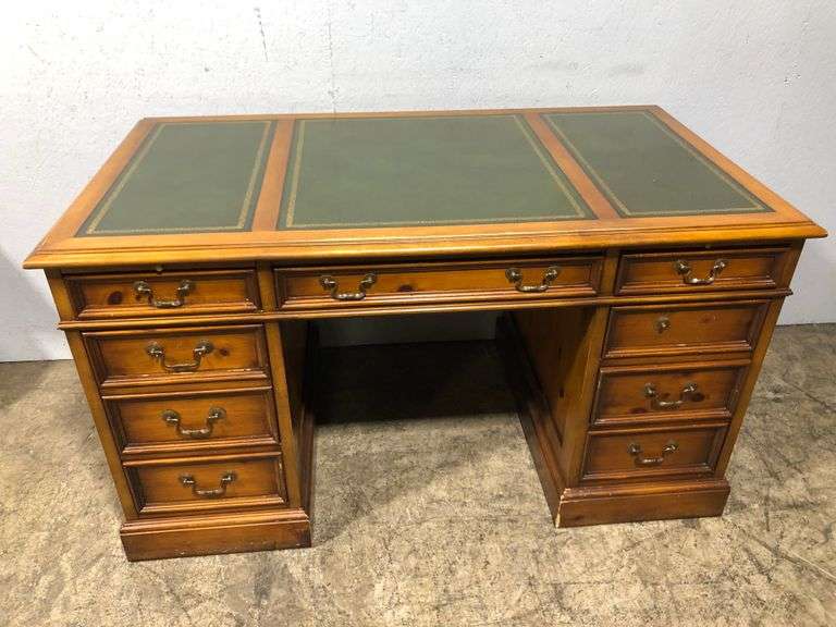 Vintage Office Desk - Auction Ohio