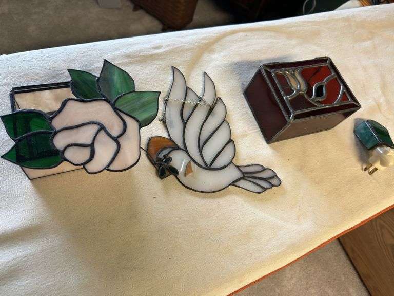 Stained glass boxes etc - Auction Ohio