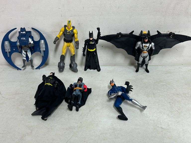 Batman Figures - Auction Ohio