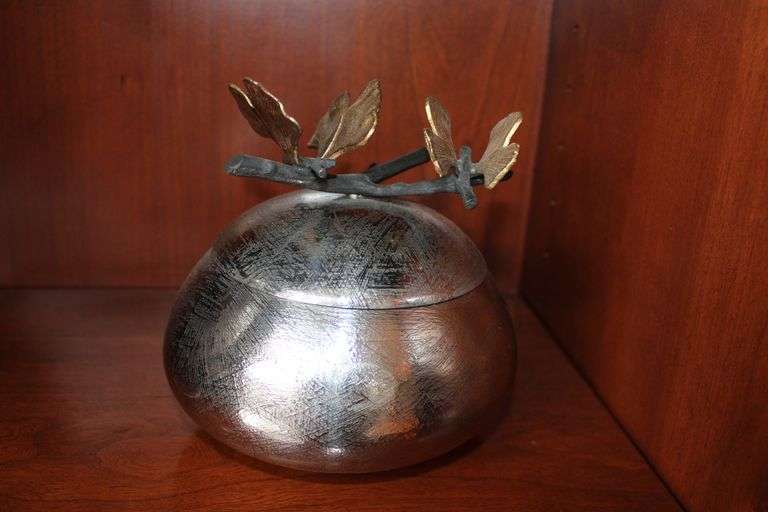 Signed Michael Aram Box - Auction Ohio