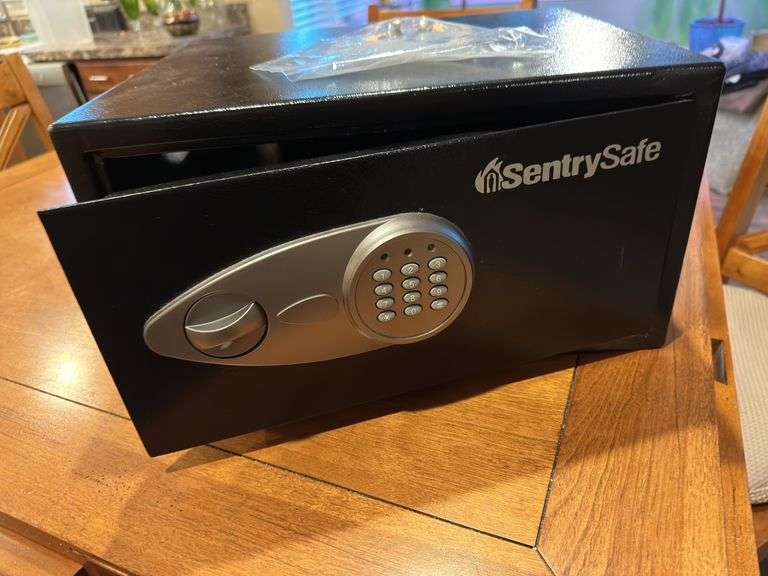Sentry Safe - Auction Ohio