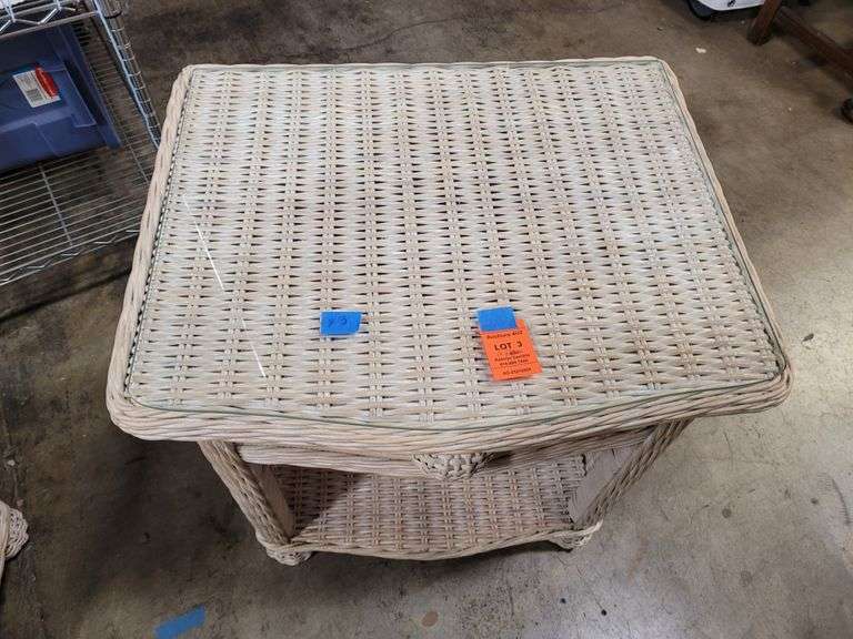 Wicker Off White - Side Table with Glass Top... - Auction Ohio