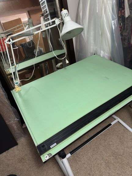 Drafting table - Auction Ohio