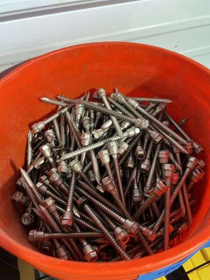 Hardware Bucket - Auction Ohio