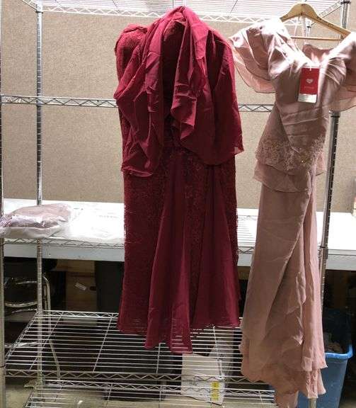Women's Formal Dresses - Auction Ohio