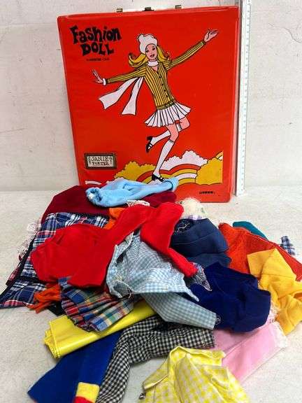 Fashion Doll Case & Clothes - Auction Ohio