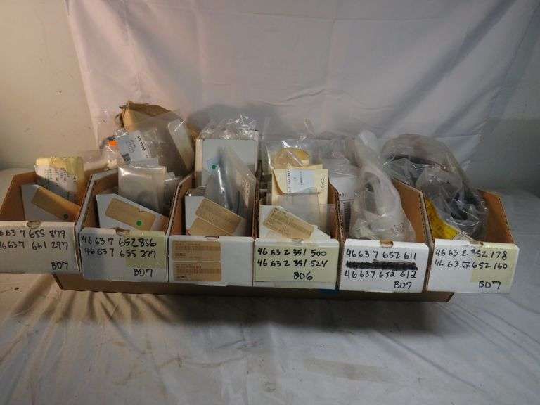 NEW & NOS Body parts for oilhead and late K bikes - Auction Ohio