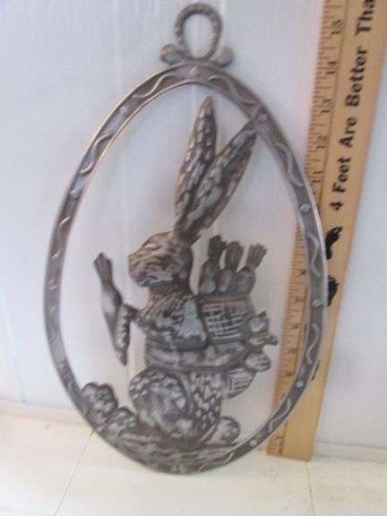 Metal Easter Bunny Wall Decor 9.5"x16" - Auction Ohio