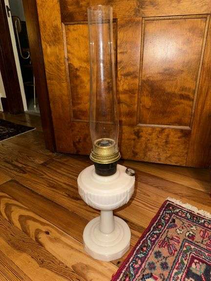 Aladdin Model B Oil Lamp with Milk Glass Base - Auction Ohio
