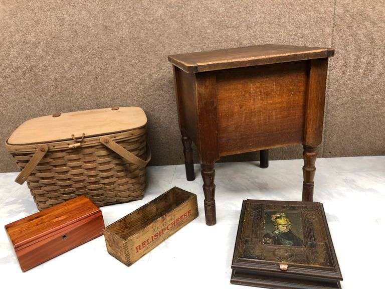 Wood Items - Auction Ohio