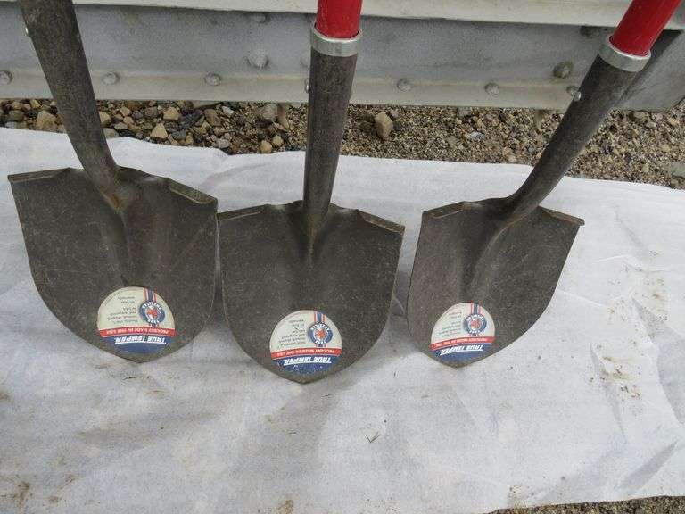 Round Point Shovels - Auction Ohio