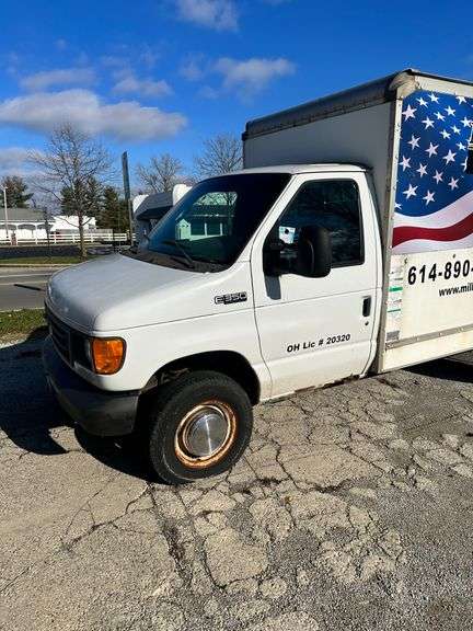 2005 Ford Box Van - Auction Ohio