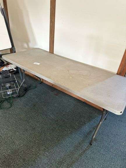 Folding Table - Auction Ohio