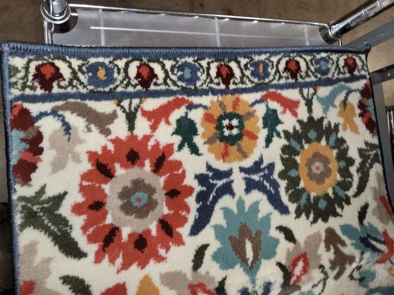 New Rug Allen & Roth Accent Rug - Auction Ohio