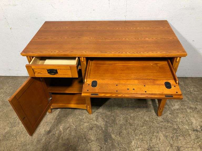 Mission Style Desk - Auction Ohio