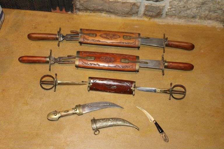 Vintage/Antique Indian Carving Sets & More - Auction Ohio