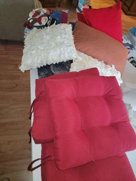 Assorted Pillows & Chair Cushions - Auction Ohio