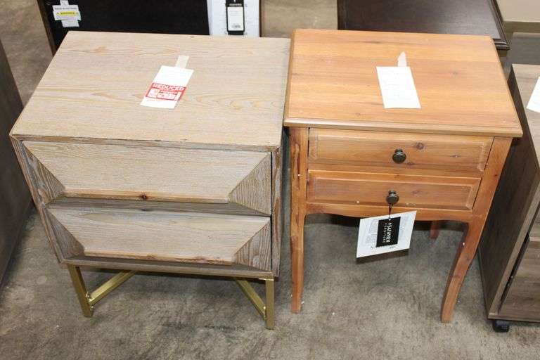 Nightstand & End Table - Auction Ohio