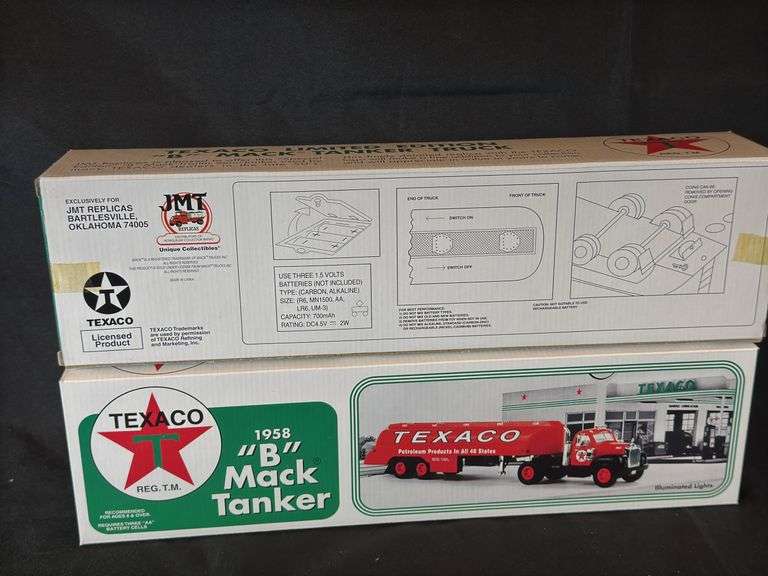 Texaco 1958 “B” Mack Tankers - Auction Ohio