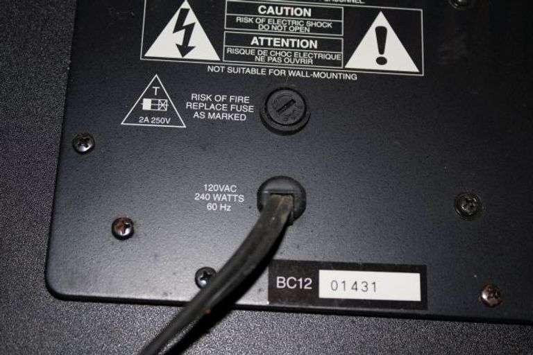 Cambridge Soundworks Subwoofer - Auction Ohio