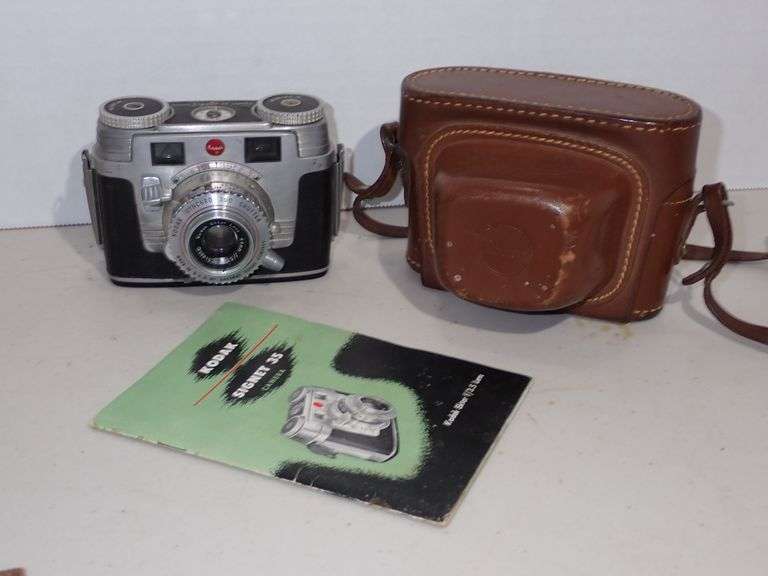 Kodak Signet 35 Camera - 35mm film camera with leather case. Clean ...