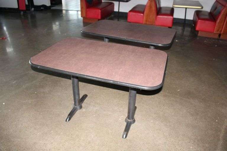 Laminate Topped Tables - Auction Ohio