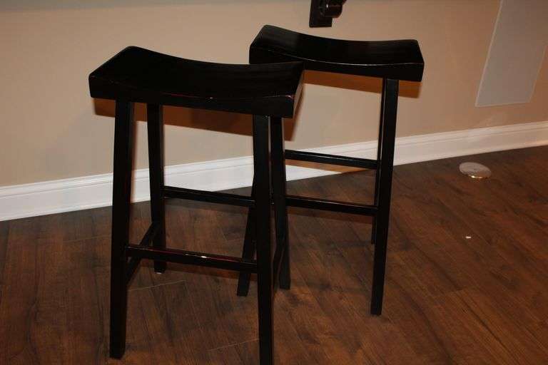 Pottery Counter Stools - Auction Ohio