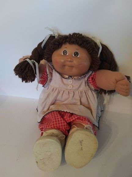 1982 Cabbage Patch Doll - Auction Ohio