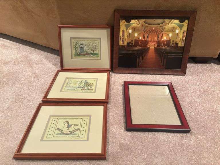 Photo frames - Auction Ohio
