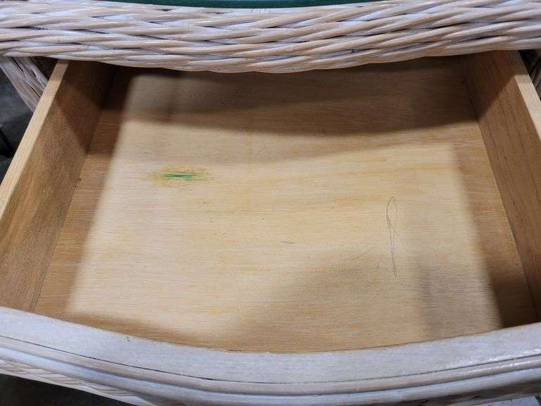 Wicker Off White - Side Table with Glass Top... - Auction Ohio