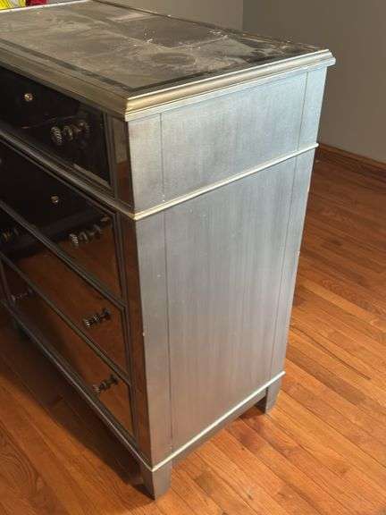 Modern Mirrored Dresser - Auction Ohio
