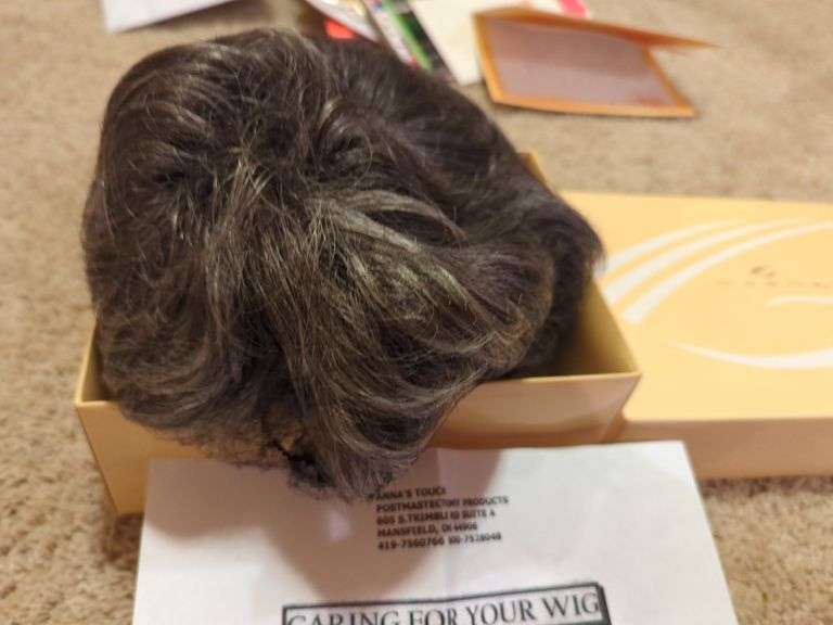 Flexlite Wig - Auction Ohio