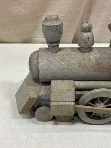 Grey Train Set - Auction Ohio