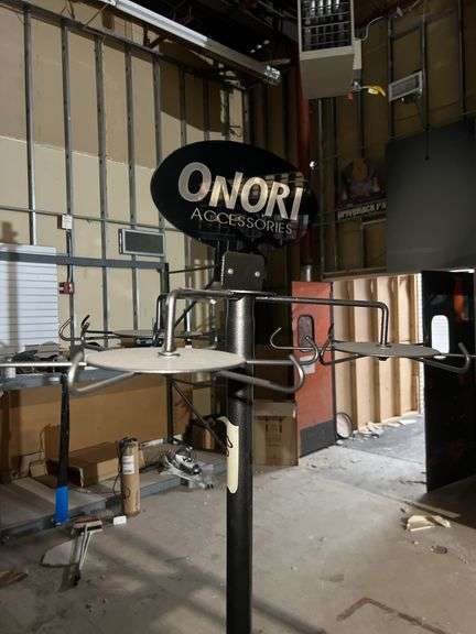 Display rack - Auction Ohio