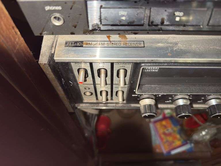 GE FET-IC AM/FM Stereo Receiver - Auction Ohio