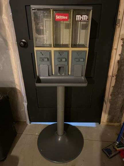 Vendstar 3000 candy vending machine - Auction Ohio