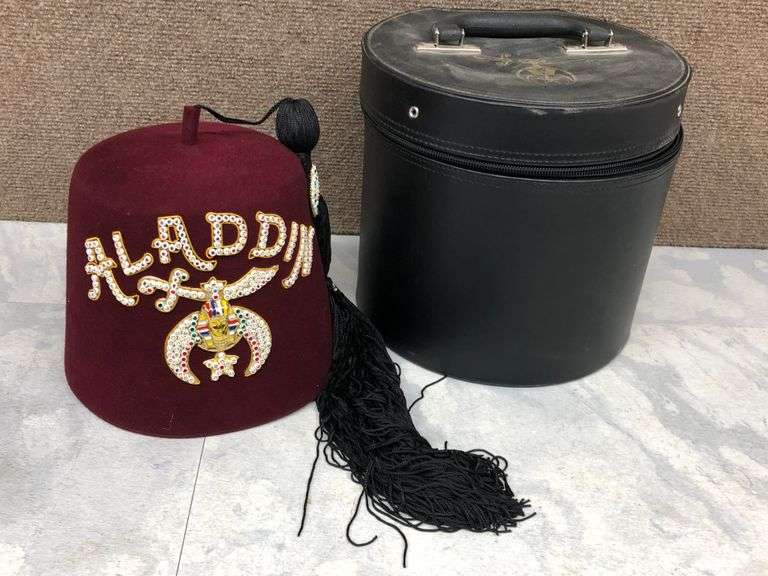 Aladdin Hat and Case - Auction Ohio
