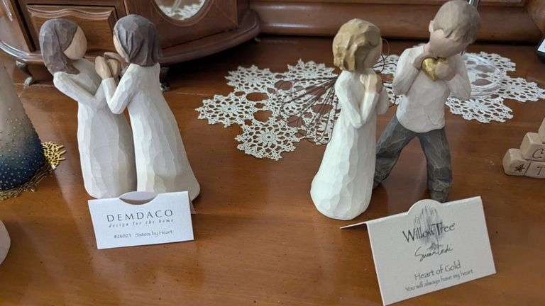 Willow Tree "Heart of Gold" Figurine and Demdaco "Sisters by Heart ...