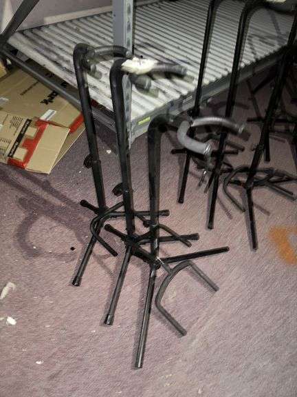 Guitar Racks - Auction Ohio