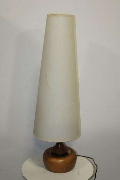 MCM Modeline Table Lamp - Auction Ohio
