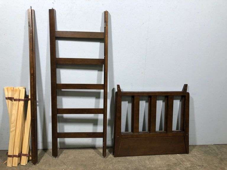 Day Bed - Auction Ohio