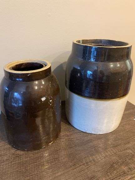 Two Antique primitive stoneware crocks - Auction Ohio