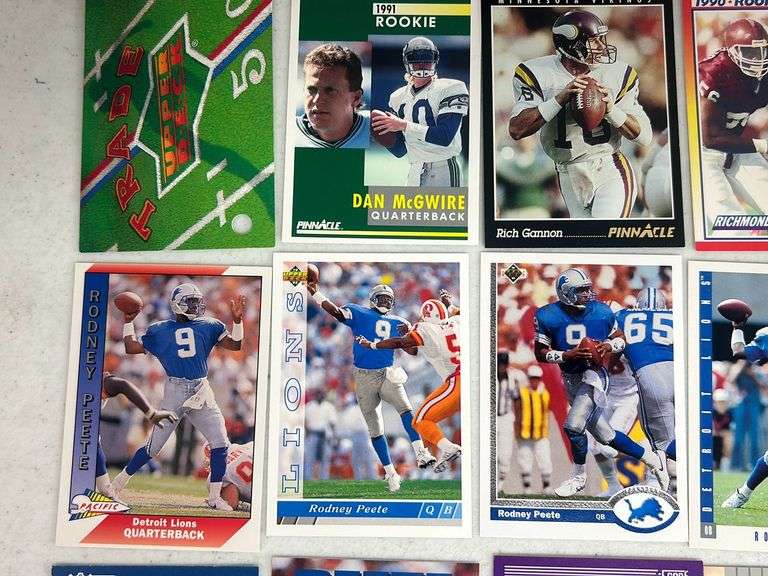60 NFL Cards - Auction Ohio
