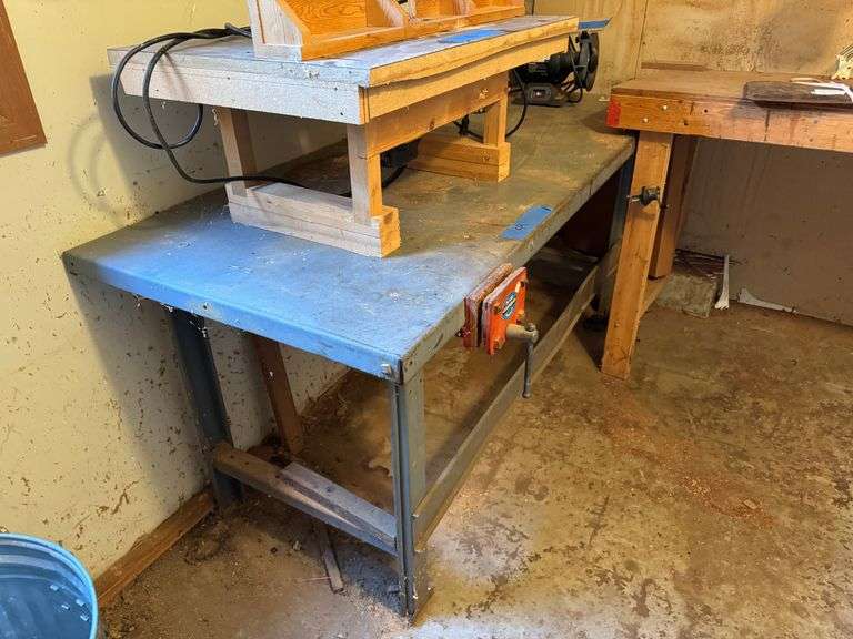 Metal Work Bench - Auction Ohio