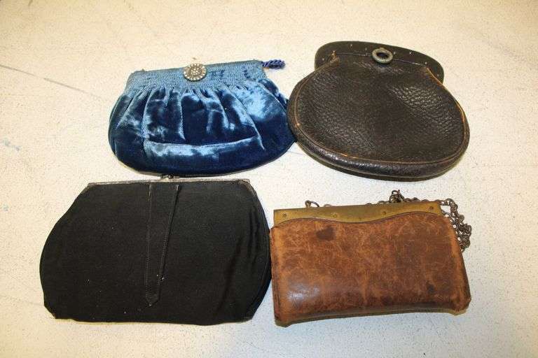 Vintage Purses - Auction Ohio
