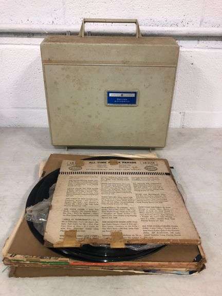Vinyl Record Player and Records - Auction Ohio