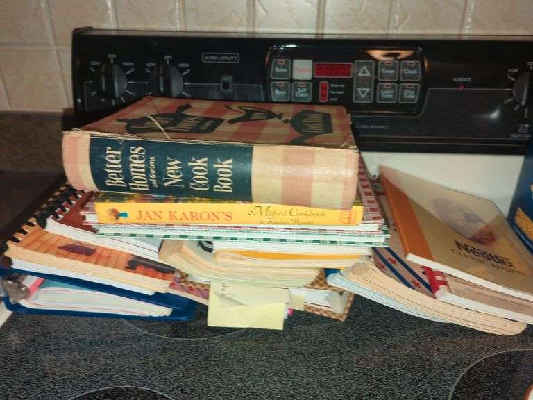 Collection of Vintage Cookbooks - Auction Ohio